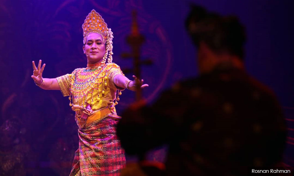 Persembahan Makyung patuh syariah di Kota Bharu