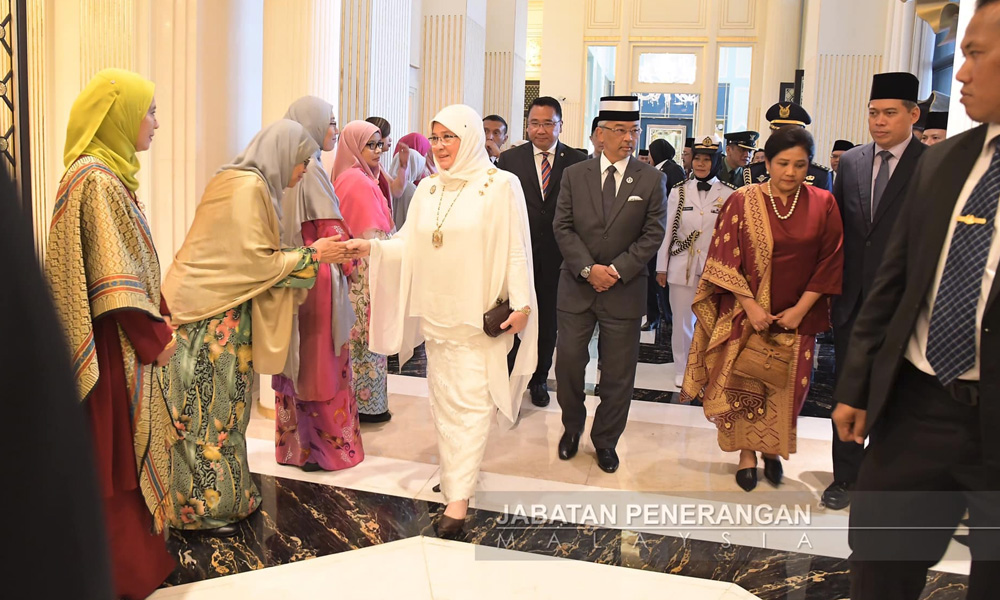 Agong lawat tempat bersejarah di Yogyakarta