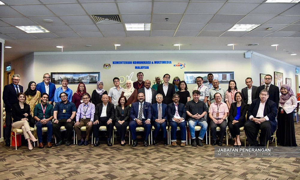 Media council pro-tem committee expands membership, works on draft bill